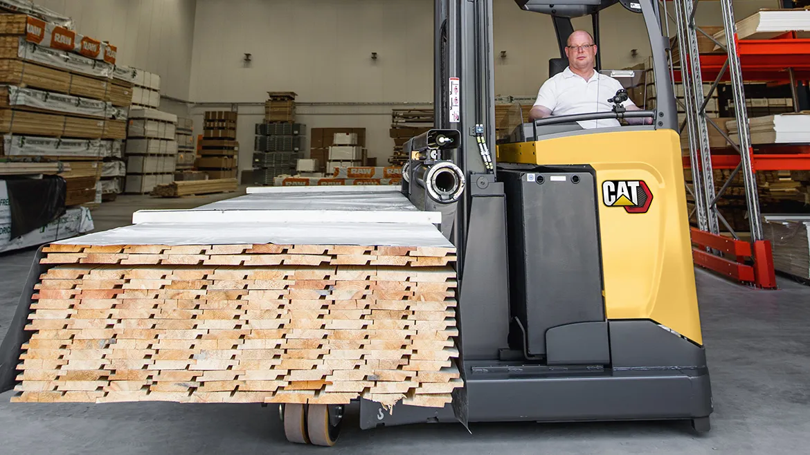 The Wood Industry | Cat® Lift Trucks EAME