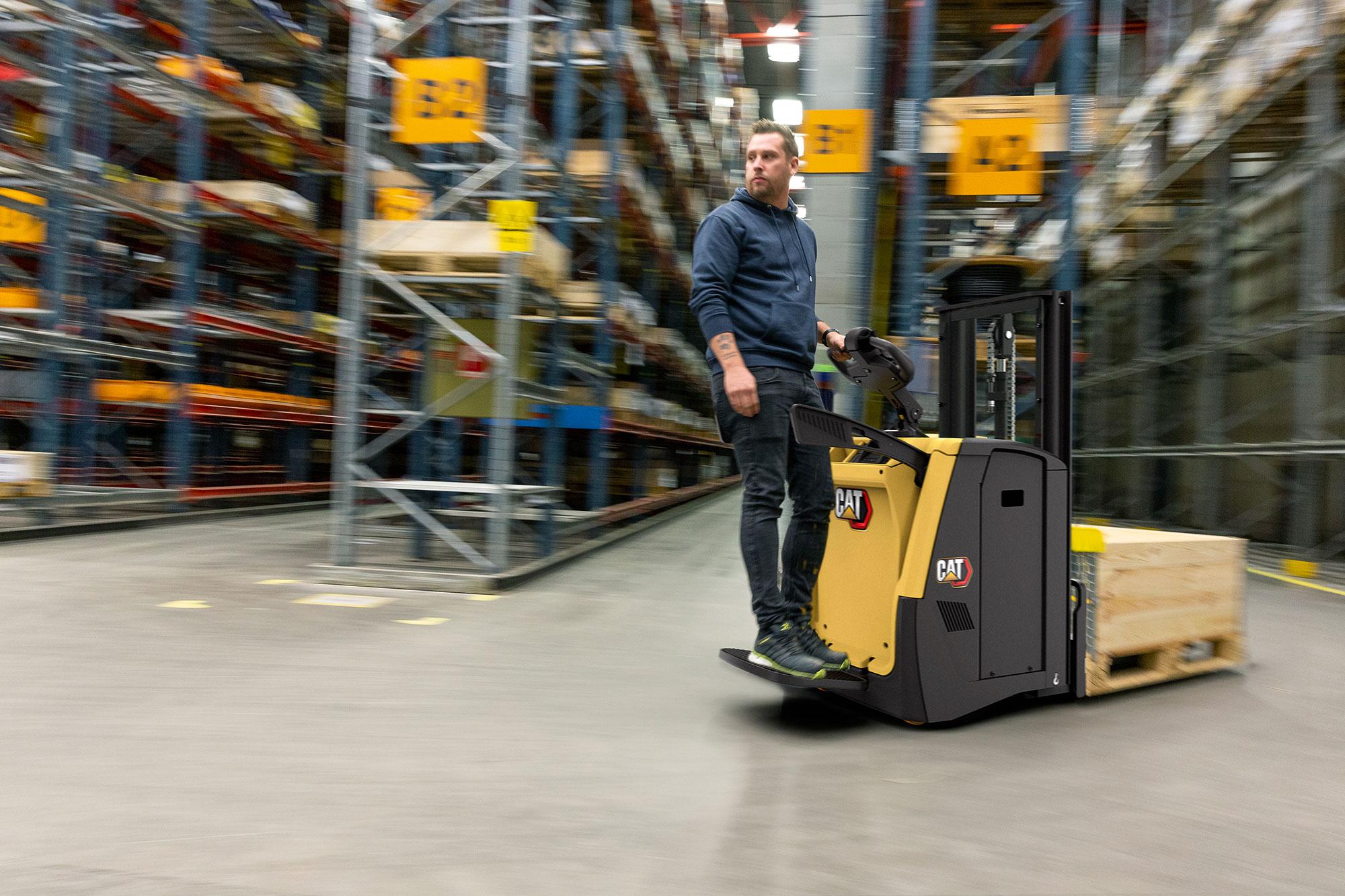 Cat® Lift Trucks EAME | Forklift Trucks & Warehouse Equipment